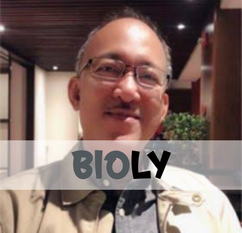 Ronald Llamas Biography - Bioly