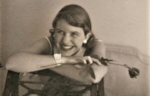 Sylvia Plath Biography: Husband, Children, Education, & Death